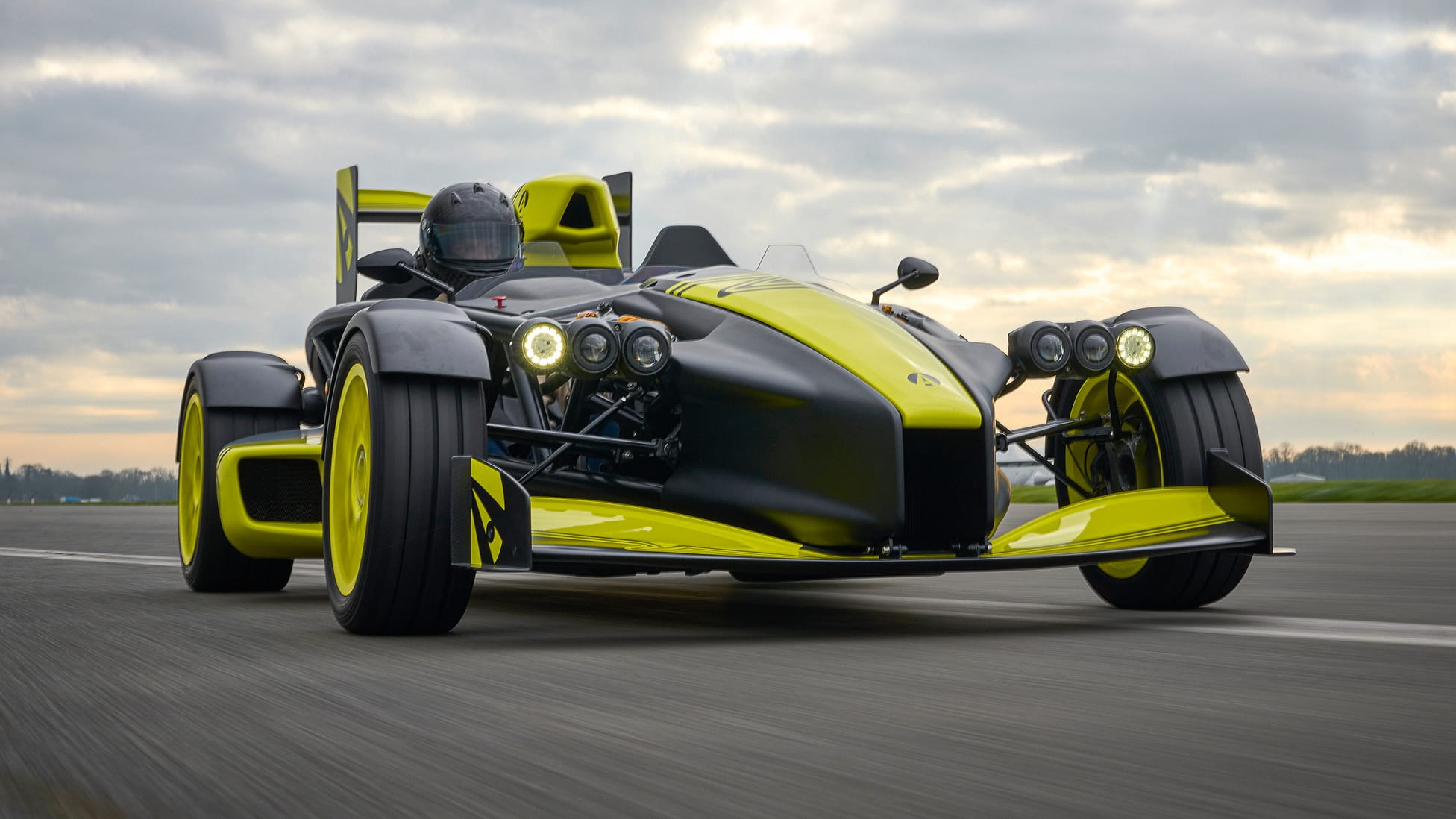 Ariel Atom 4RR review: the fastest and most extreme Atom EVER Reviews ...
