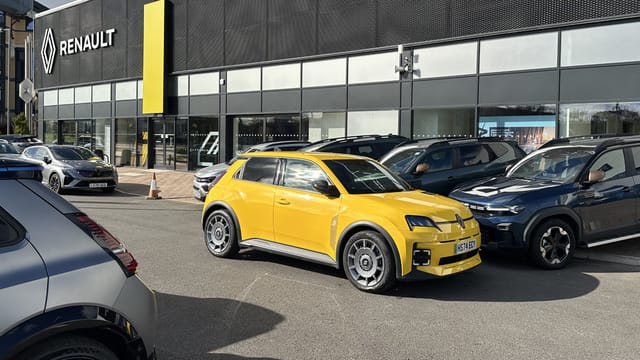 Renault 5 - long-term review - Report No:10 2026 | Top Gear
