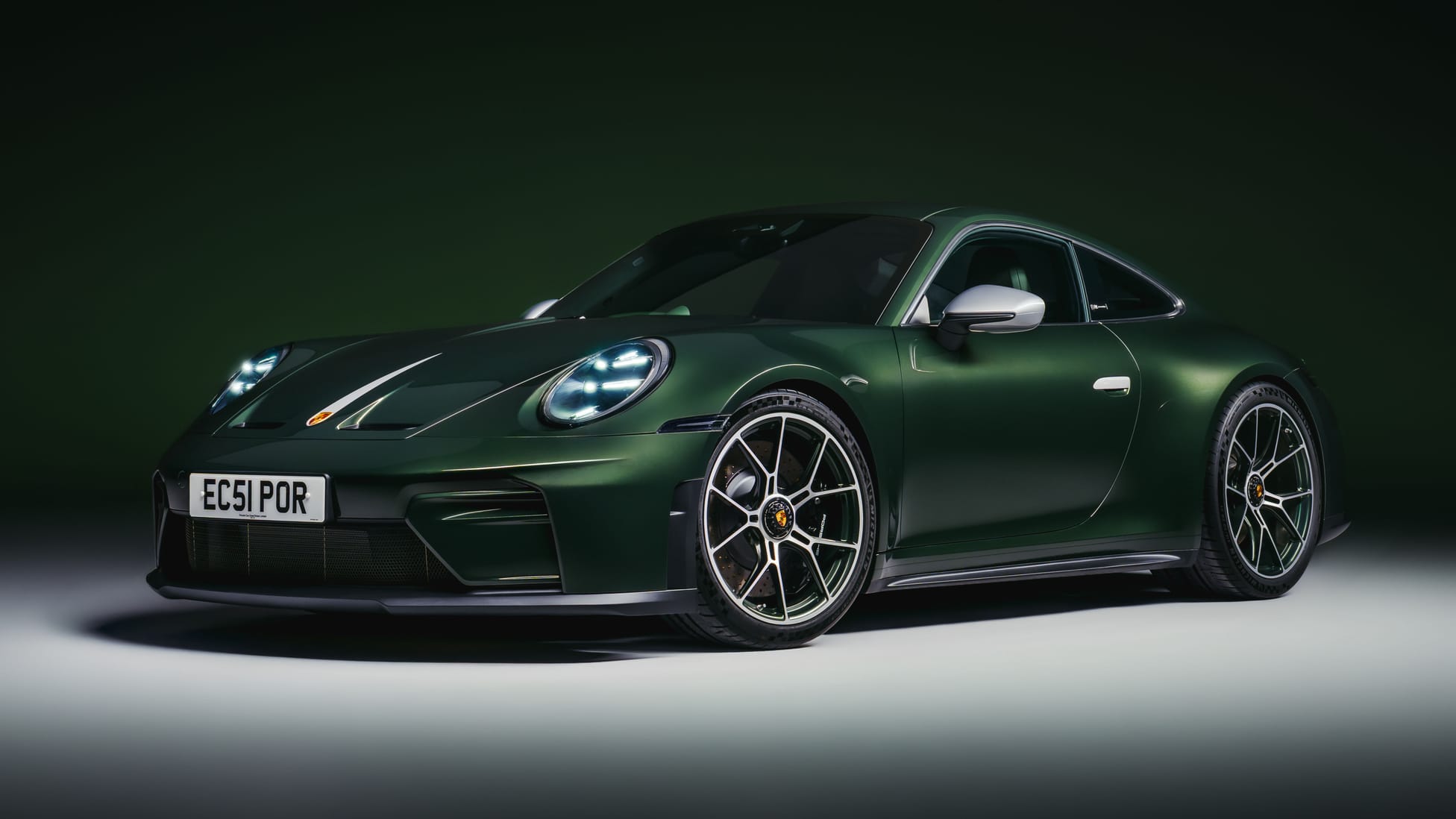 This delightful new Porsche 911 GT3 honours Britain's very first ...