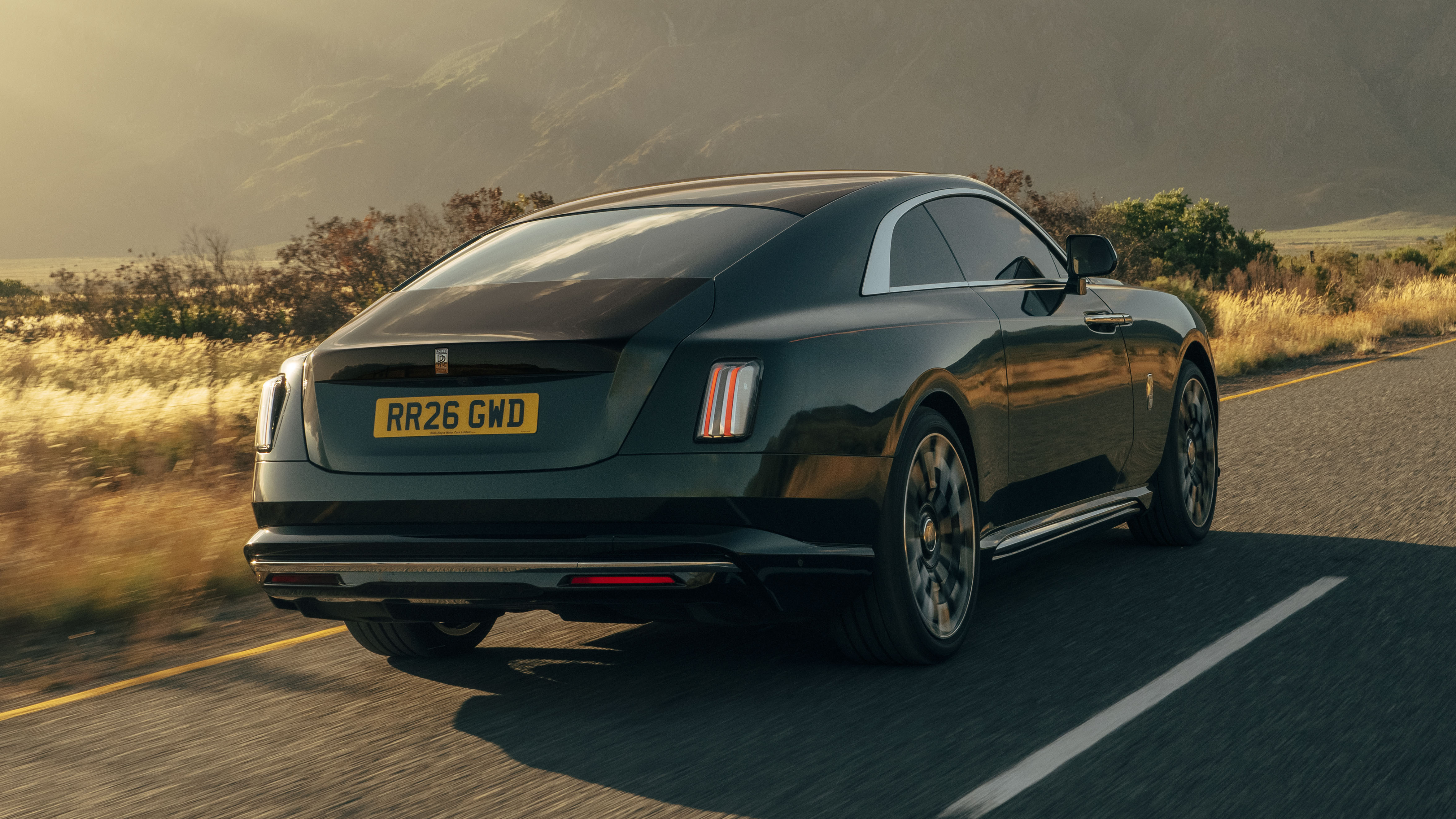 New Rolls-Royce Spectre Series II: more power, more range, more… Rolls ...