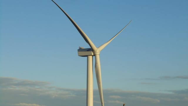Can old wind turbines speed up the transition to electric cars? | Top Gear