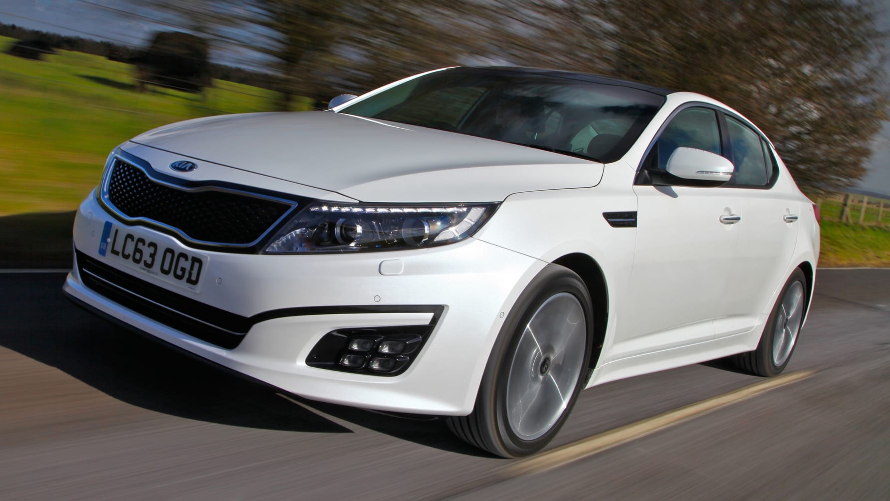 Kia Optima Review 2026 | Top Gear