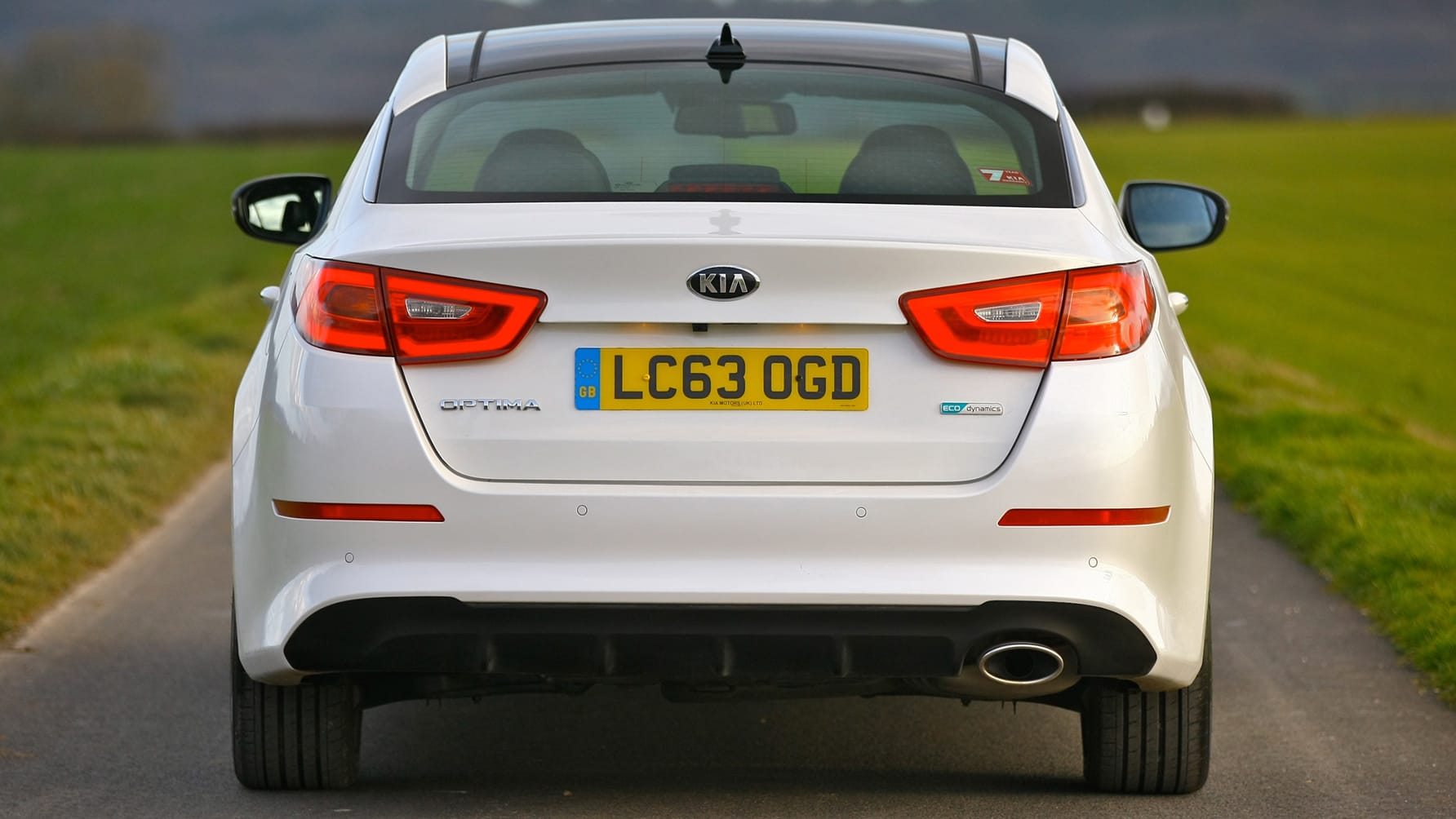 Kia Optima Review 2026 | Top Gear