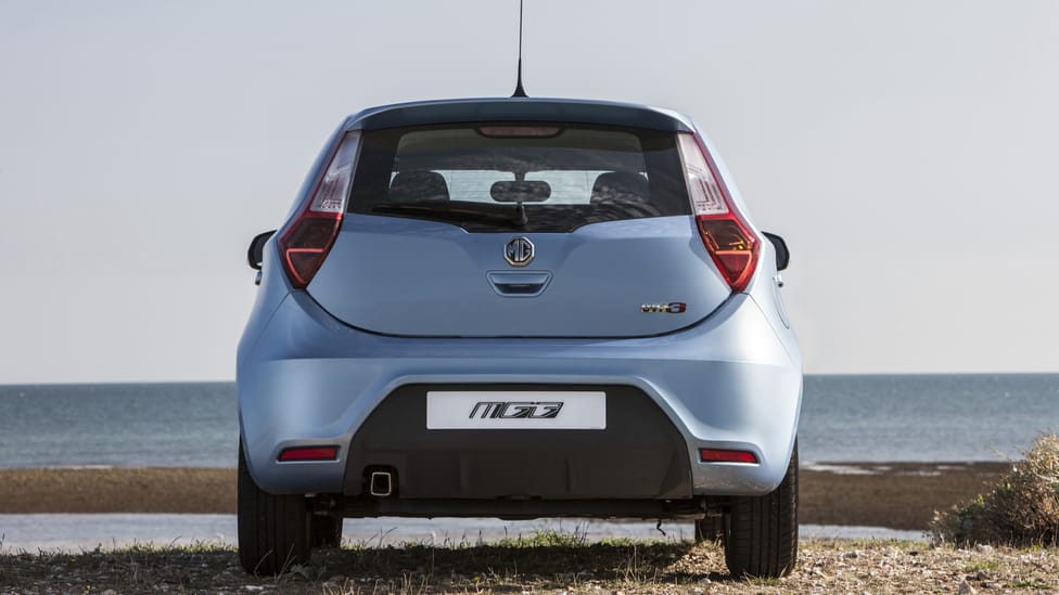 MG Motor UK MG3 Interior Layout & Technology | Top Gear