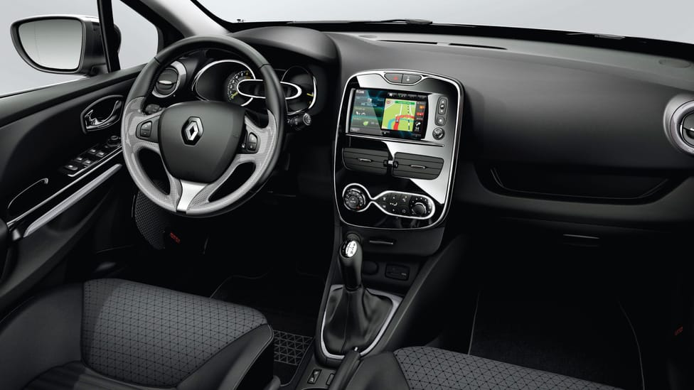 Renault Clio Interior Layout & Technology | Top Gear