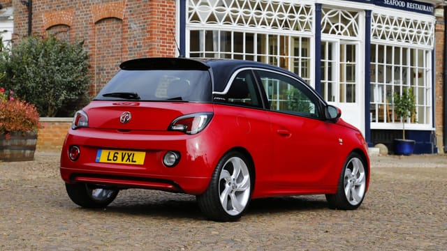 Vauxhall Adam Interior Layout & Technology | Top Gear