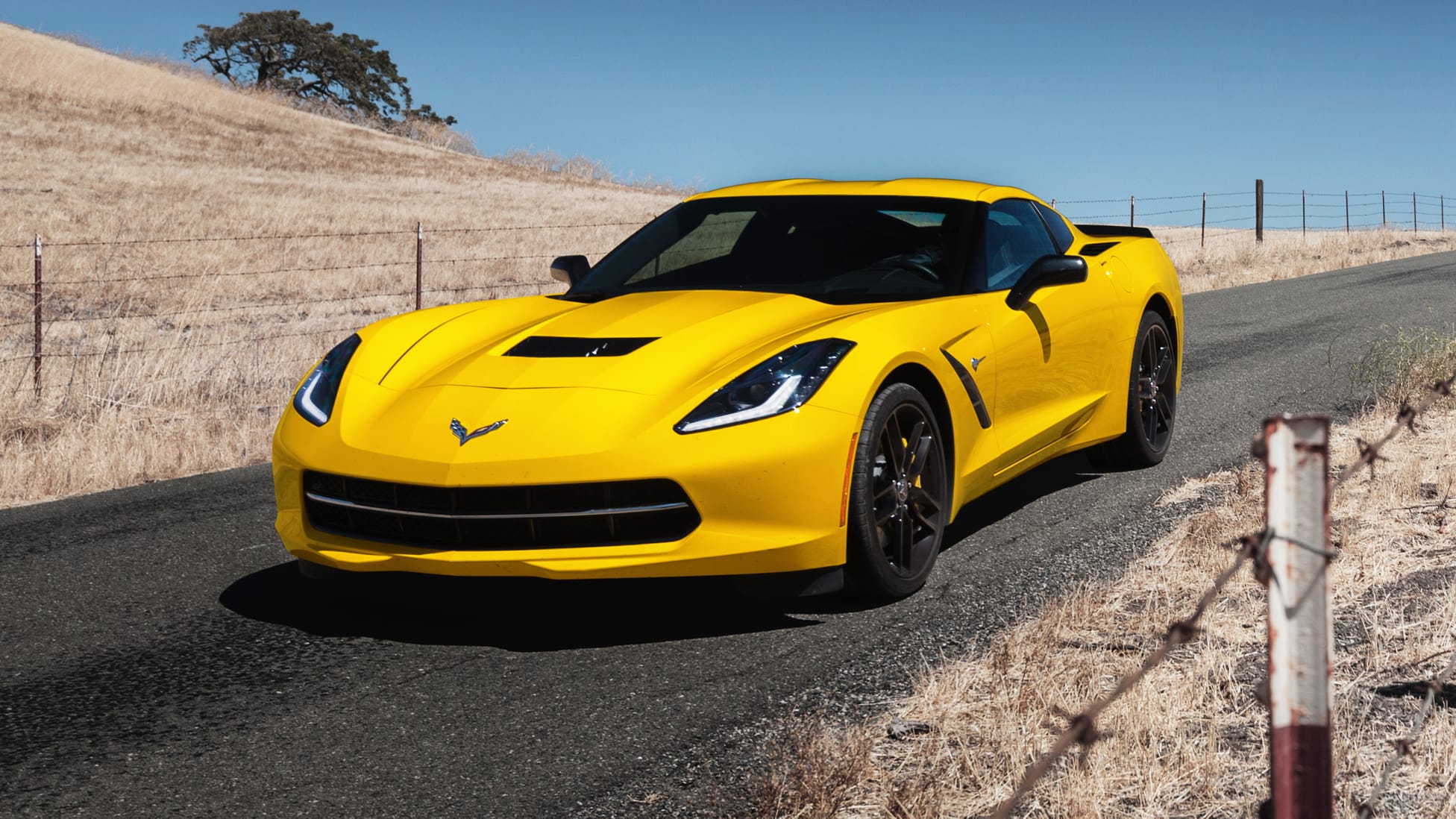 Corvette Stingray Interior Layout & Technology | Top Gear