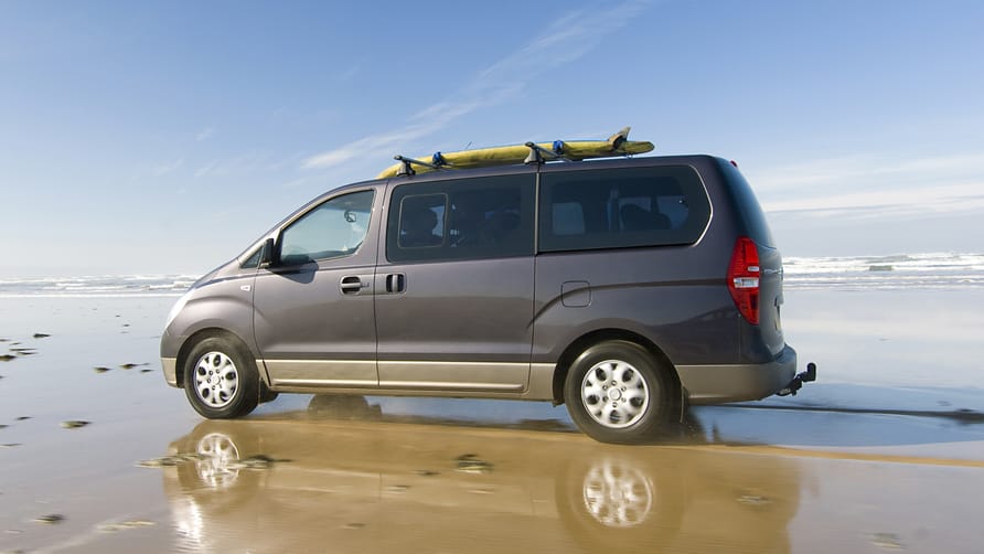 Hyundai i800 Interior Layout & Technology | Top Gear