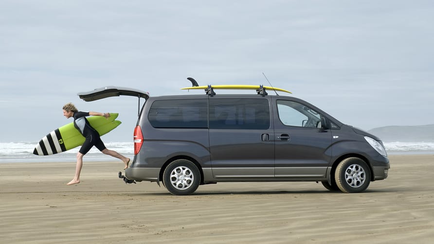 Hyundai i800 Review 2026 | Top Gear