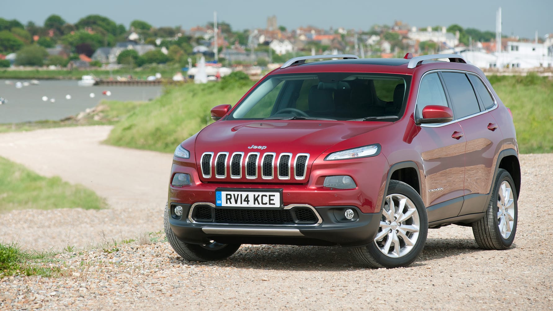 Jeep Cherokee Driving, Engines & Performance | Top Gear