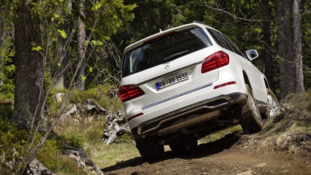 Mercedes-Benz GL-Class Review 2025 | Top Gear