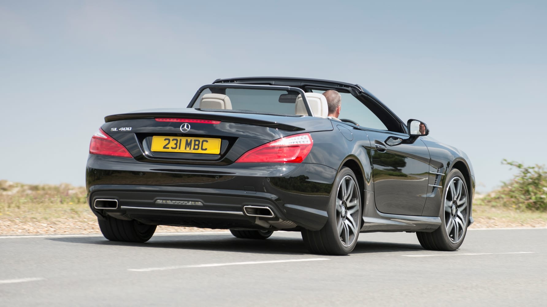 Mercedes-Benz SL-Class Interior Layout & Technology | Top Gear