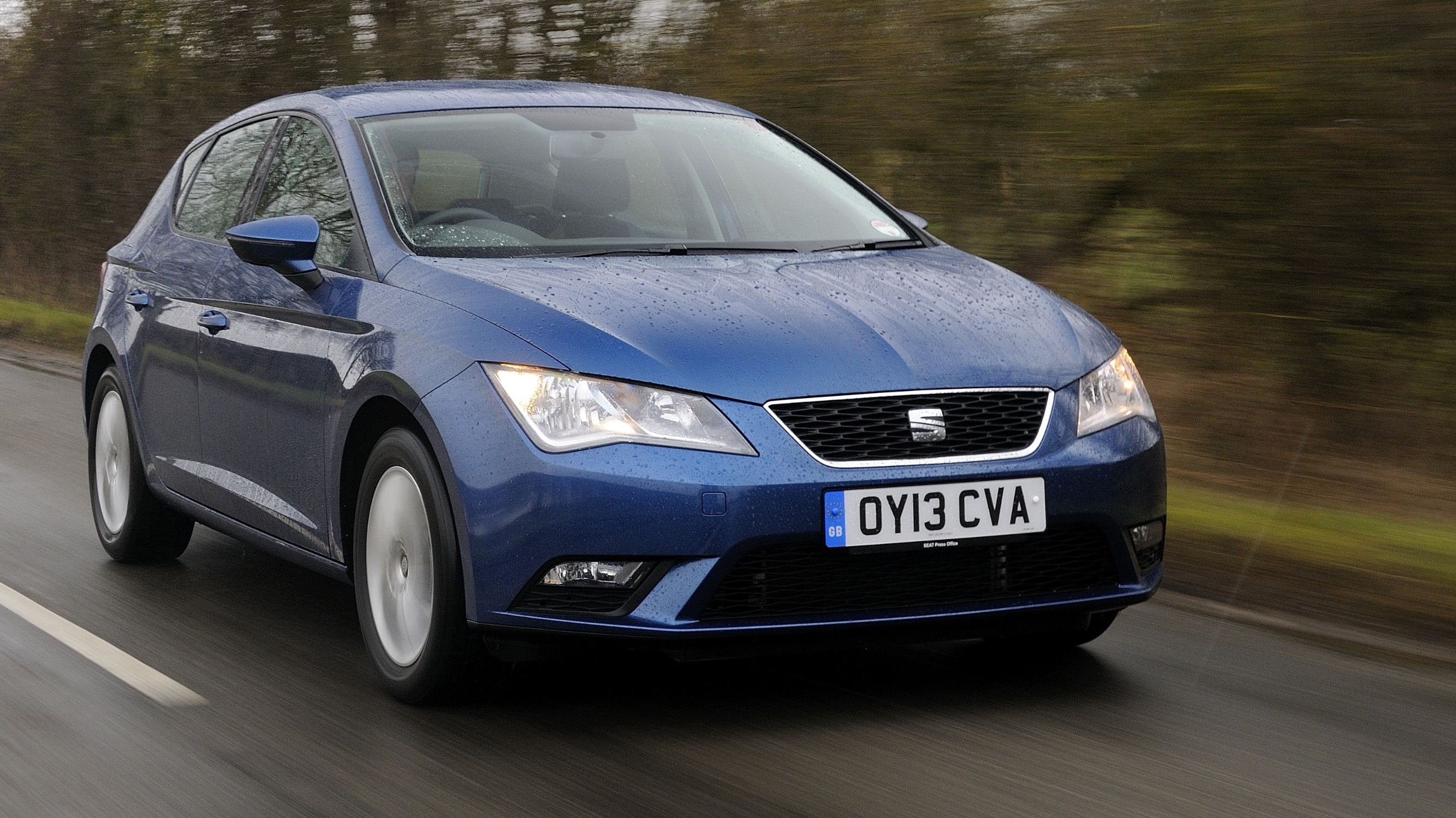 Seat Leon Review (2017) | Top Gear