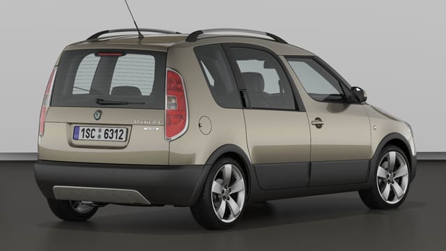 Skoda Roomster Interior Layout & Technology | Top Gear