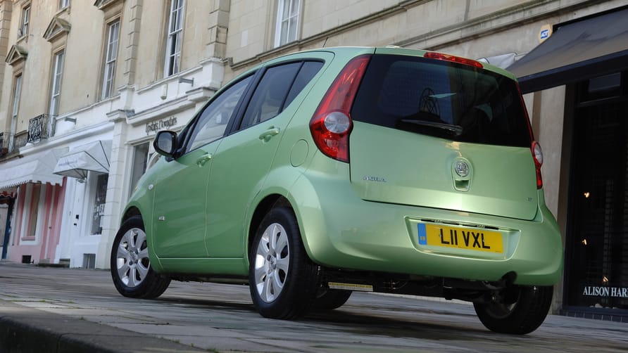 Vauxhall Agila Interior Layout & Technology | Top Gear