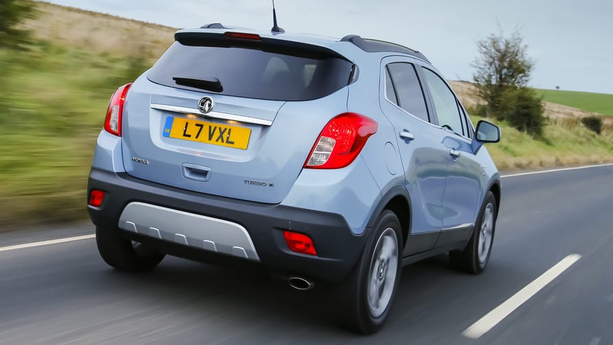 Vauxhall Mokka Interior Layout & Technology | Top Gear