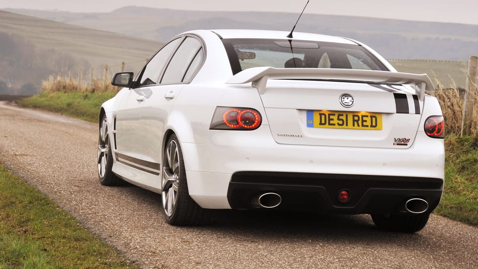 Vauxhall VXR8 Driving, Engines & Performance | Top Gear