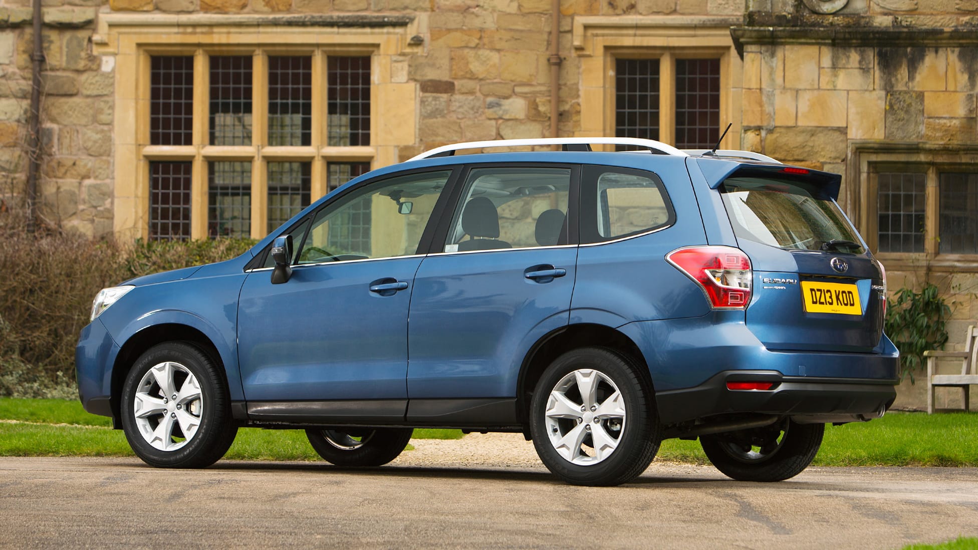 Subaru Forester Driving, Engines & Performance | Top Gear