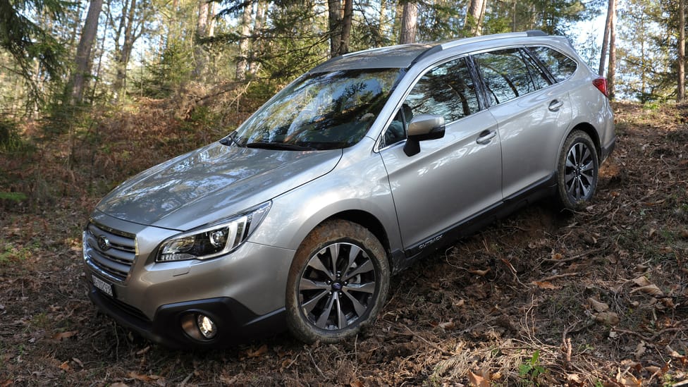Subaru Outback Interior Layout & Technology | Top Gear