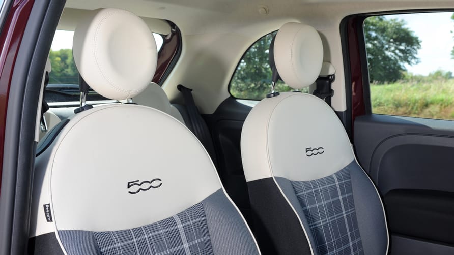 Fiat 500 (2007-) Interior Layout & Technology | Top Gear