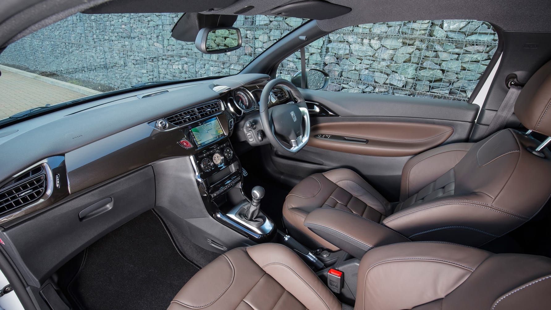 DS 3 Driving, Engines & Performance | Top Gear