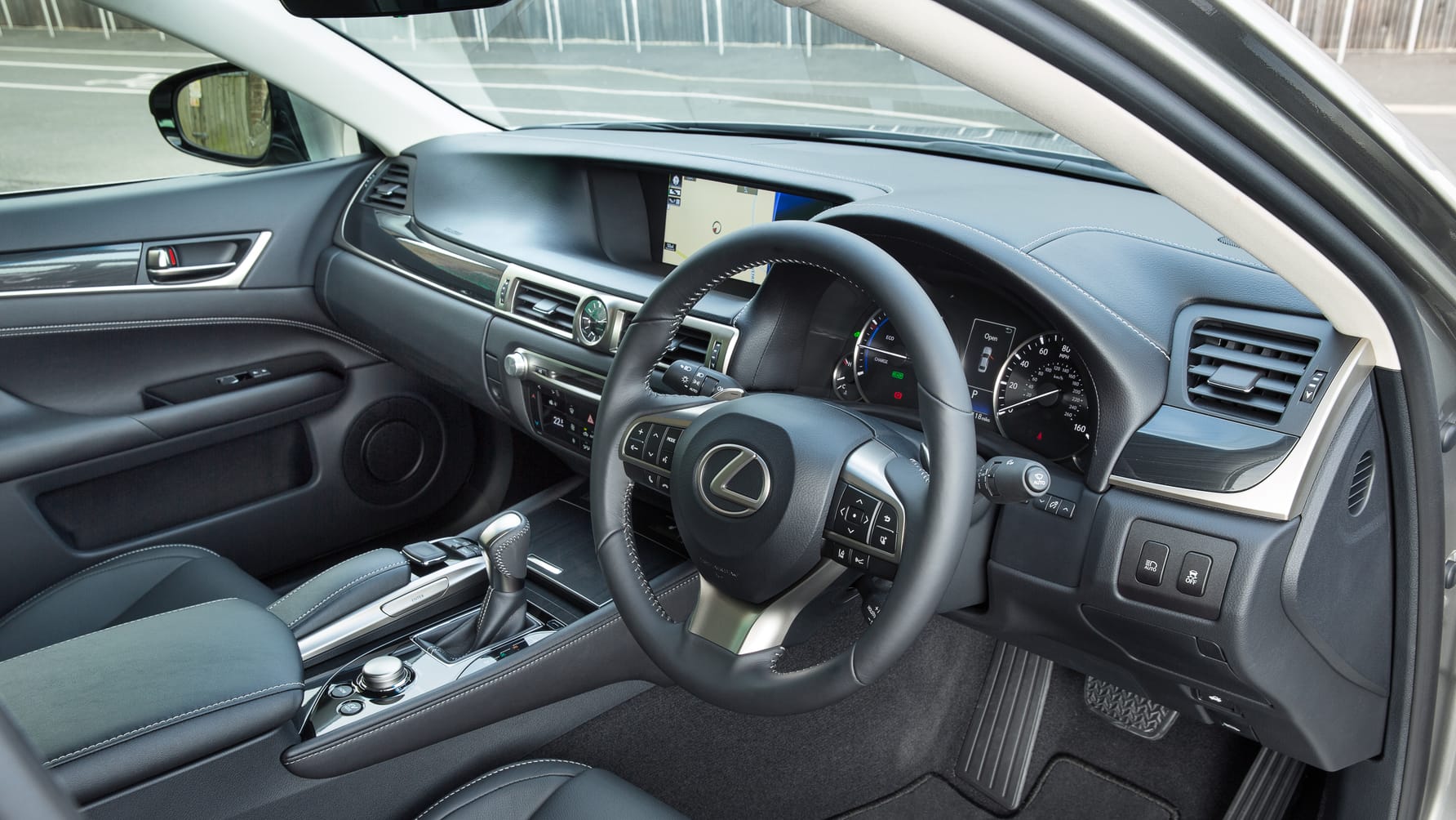 Lexus GS Interior Layout & Technology | Top Gear