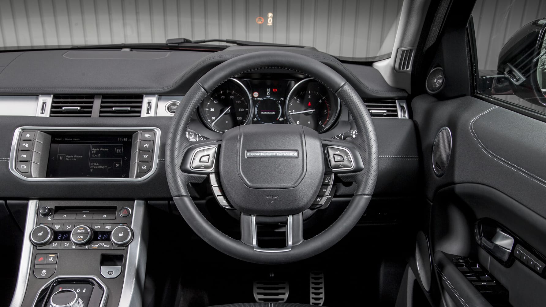 Land Rover Range Rover Evoque Interior Layout & Technology | Top Gear