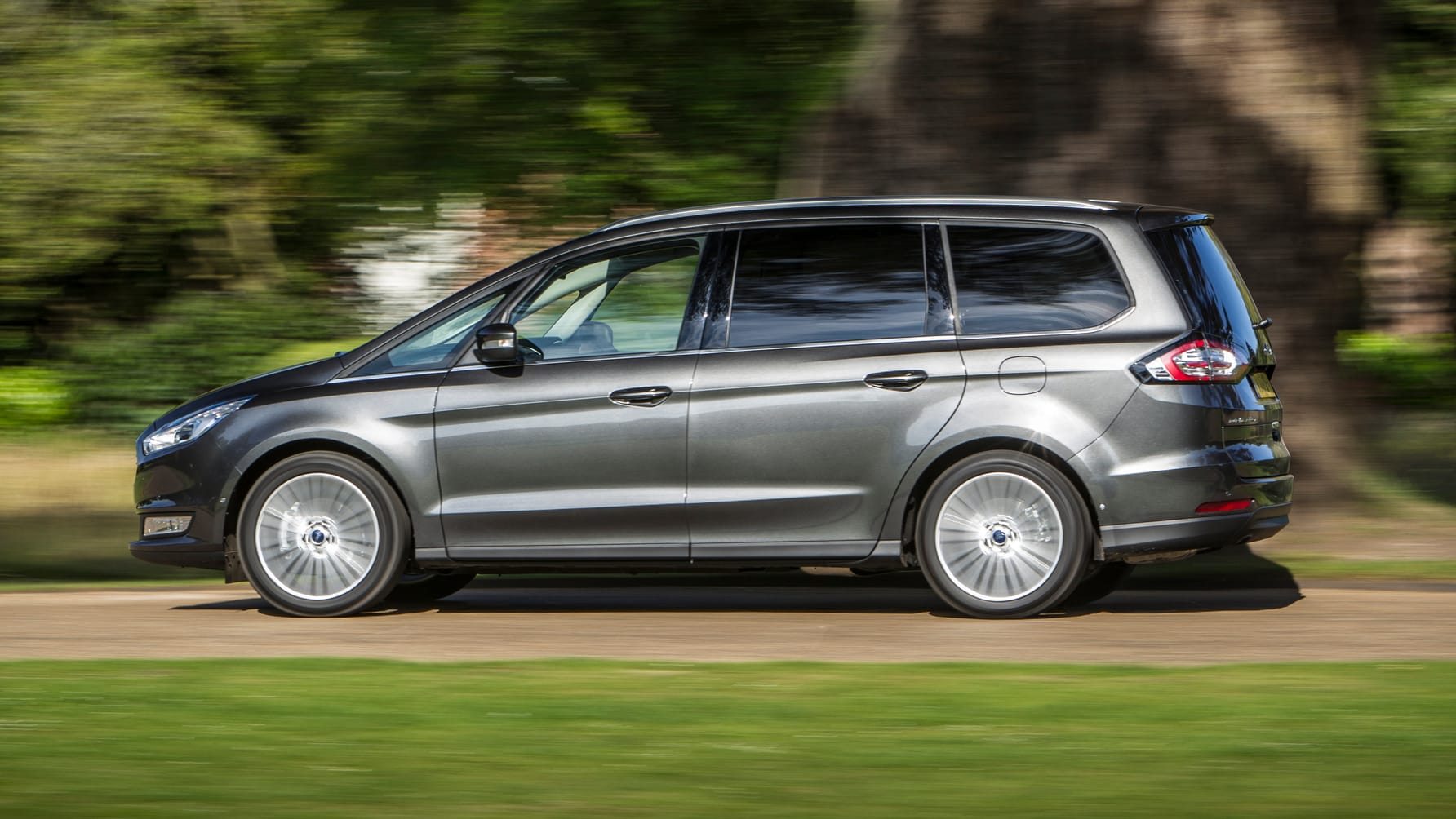 Ford Galaxy Interior Layout & Technology | Top Gear
