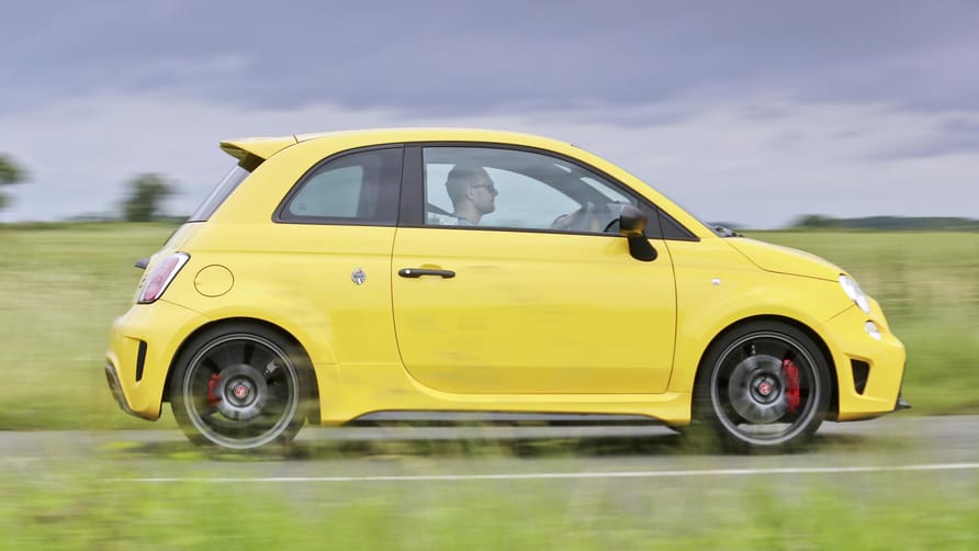 Abarth 500 Driving, Engines & Performance | Top Gear