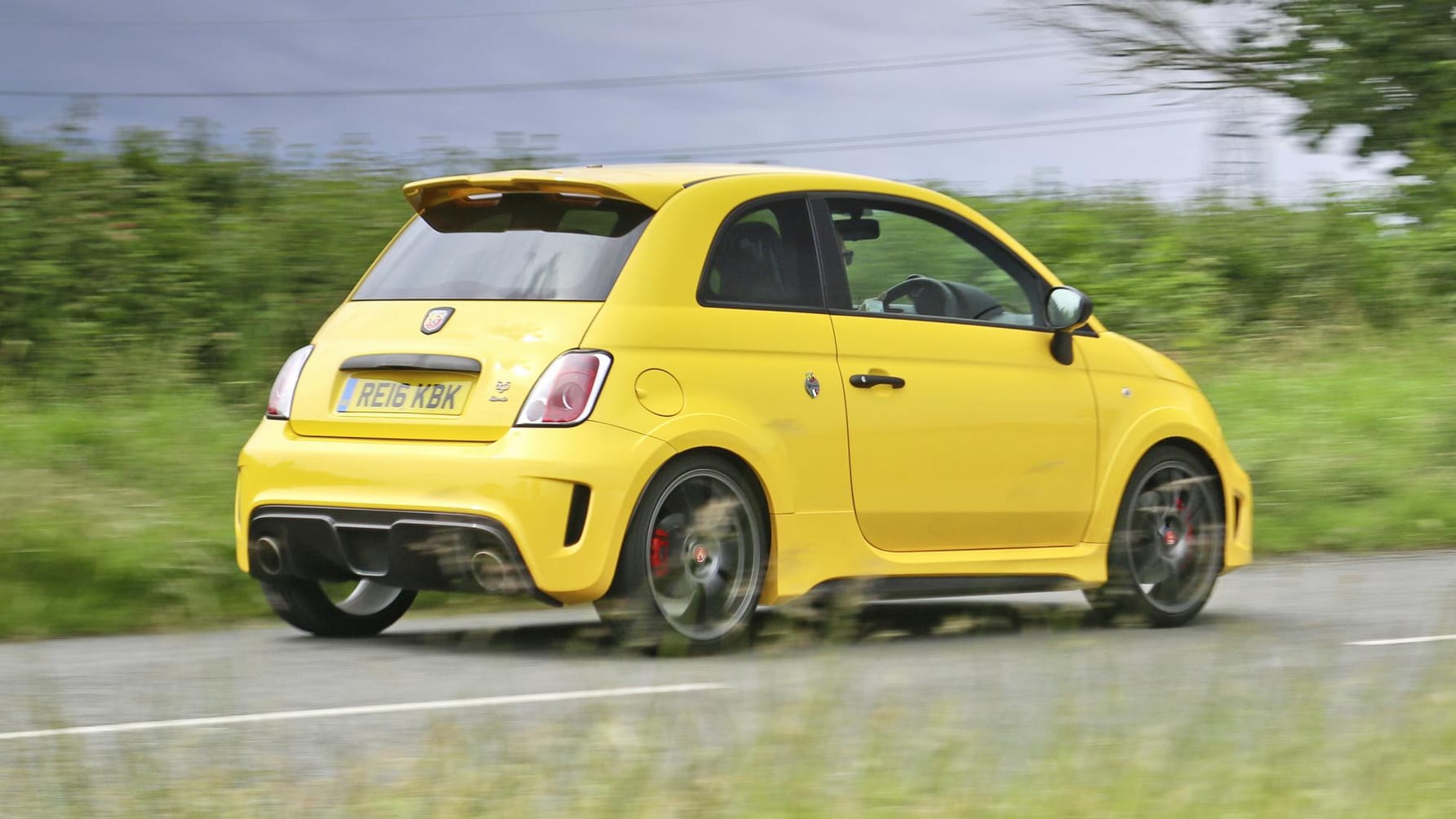 Abarth 500 Driving, Engines & Performance | Top Gear