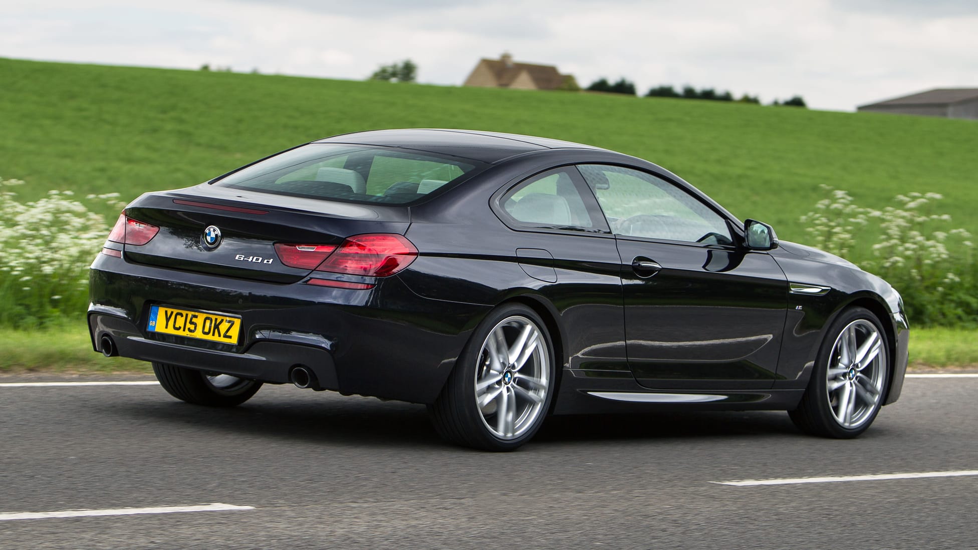 BMW 6 Series Interior Layout & Technology | Top Gear