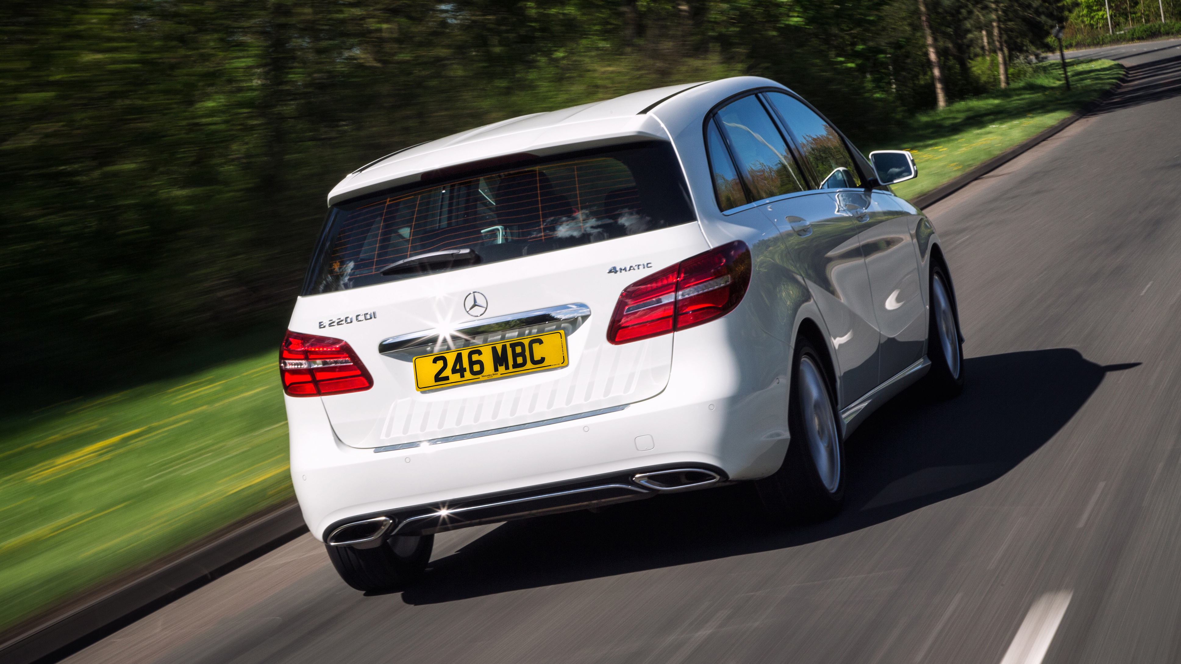 2017 Mercedes-Benz B-Class Review | Top Gear