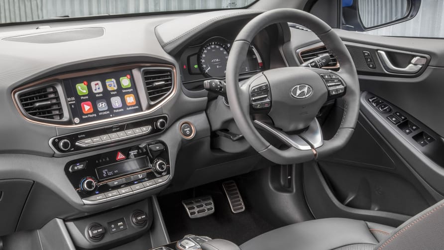 Hyundai Ioniq Interior Layout & Technology | Top Gear