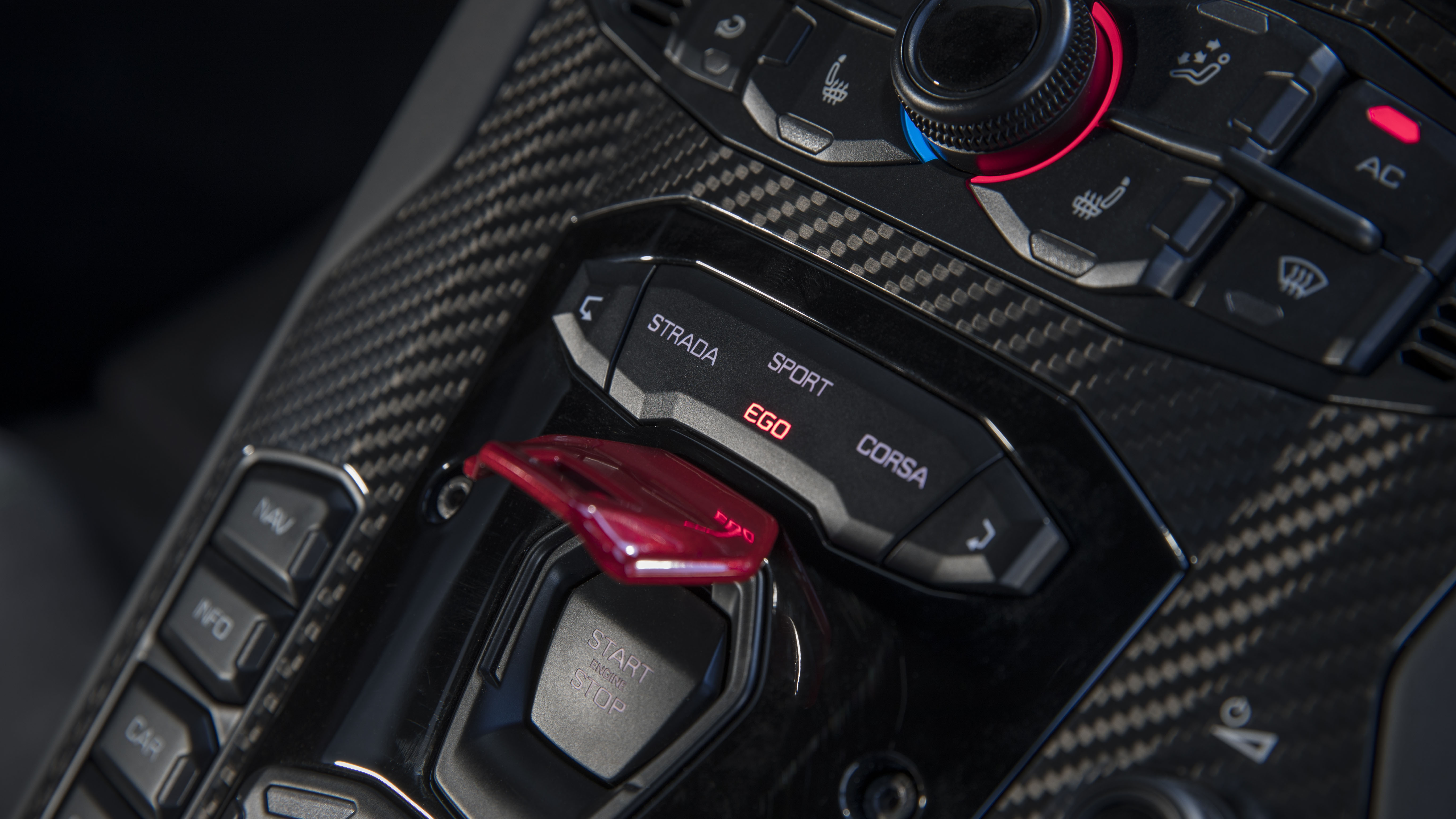 Lamborghini Aventador Gear