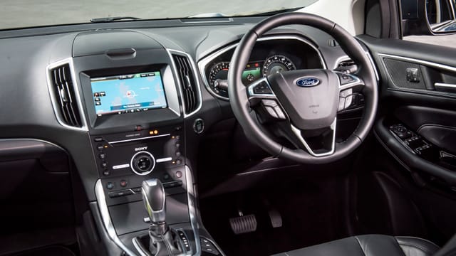 Ford Edge Interior Layout & Technology | Top Gear