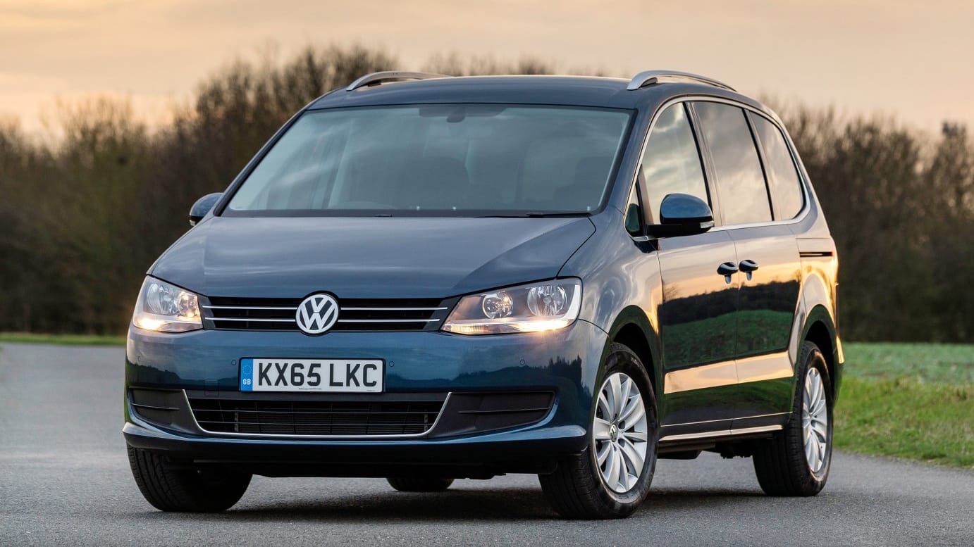 Volkswagen Sharan Review 2025 | Top Gear