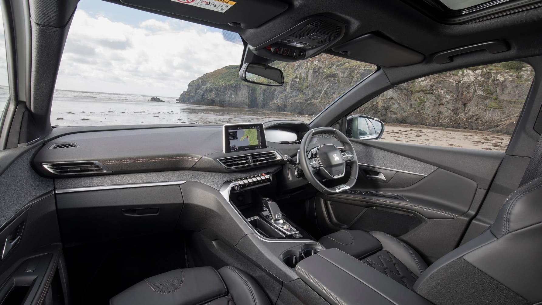 Peugeot 5008 Interior Layout & Technology | Top Gear
