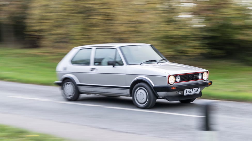Volkswagen Golf GTI (Mk1) Interior Layout & Technology | Top Gear