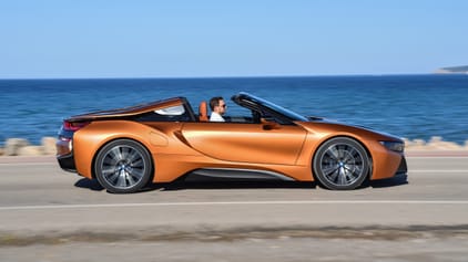 BMW i8 Interior Layout & Technology | Top Gear