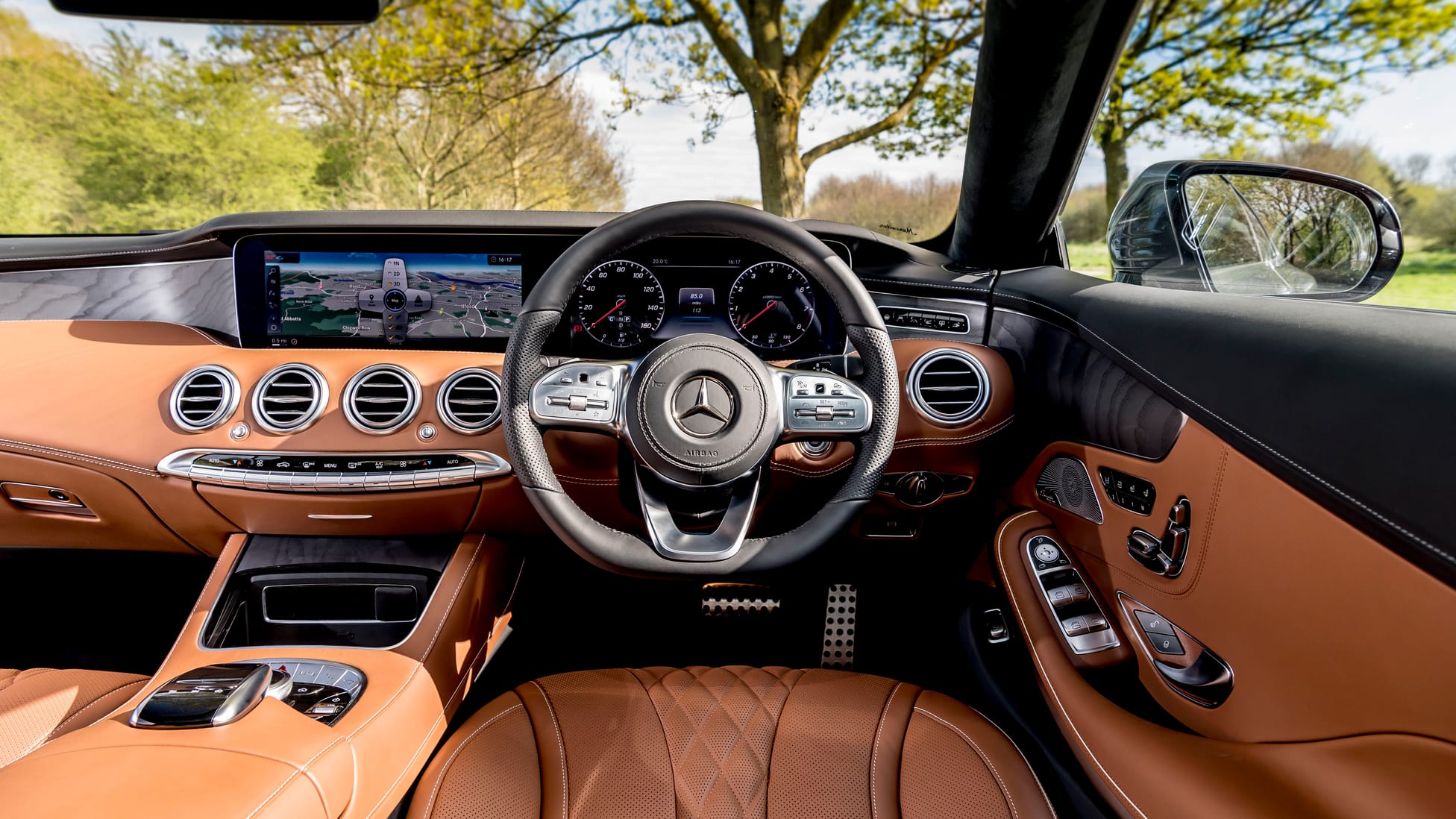 Mercedes-Benz S-Class Coupe Interior Layout & Technology | Top Gear