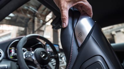 Mercedes-Benz C-Class Coupe Driving, Engines & Performance | Top Gear