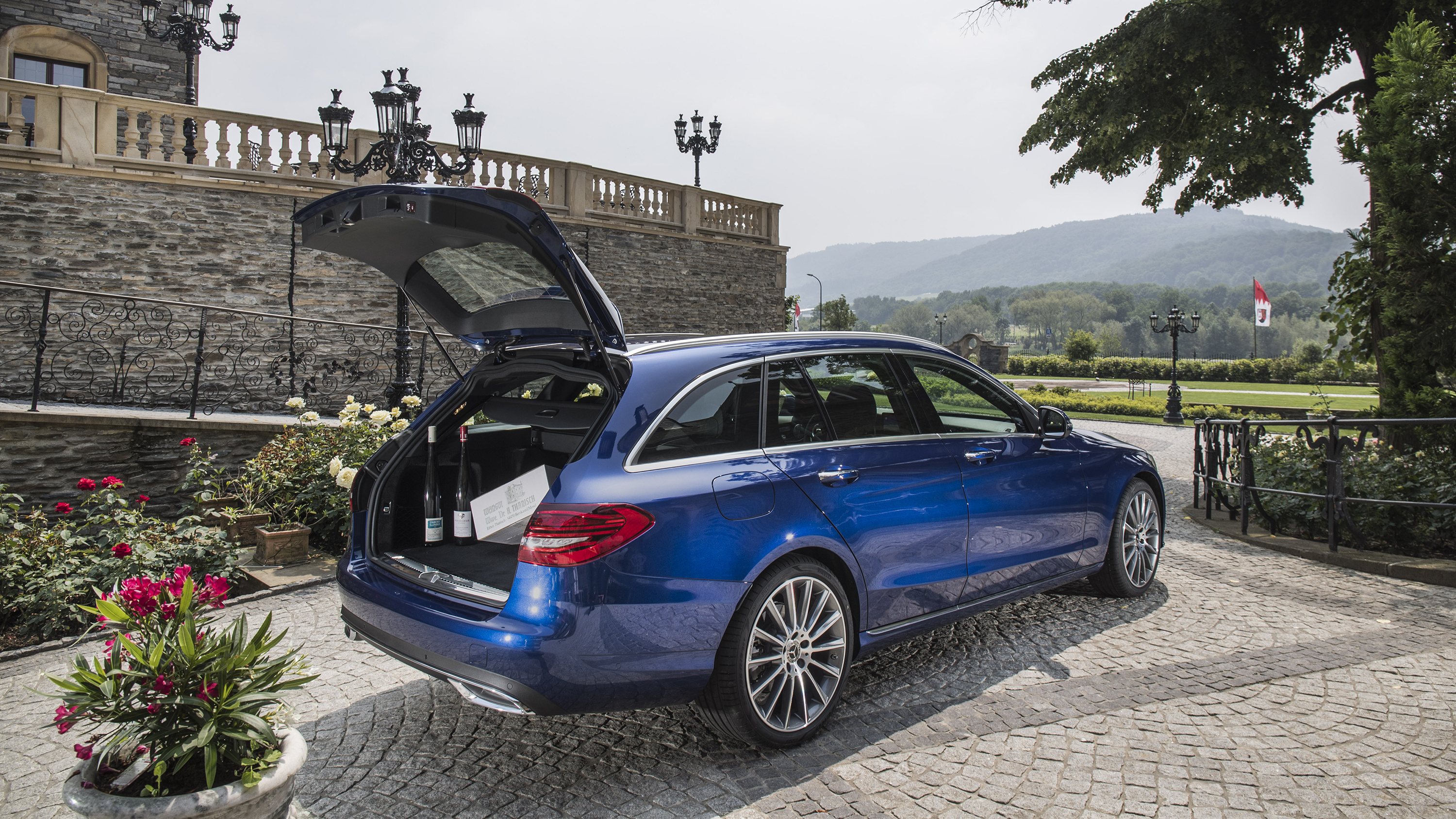 2018 Mercedes-Benz C-Class Estate Review | Top Gear