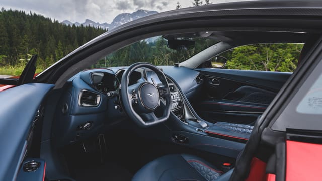 Aston Martin DBS Superleggera Interior Layout & Technology | Top Gear