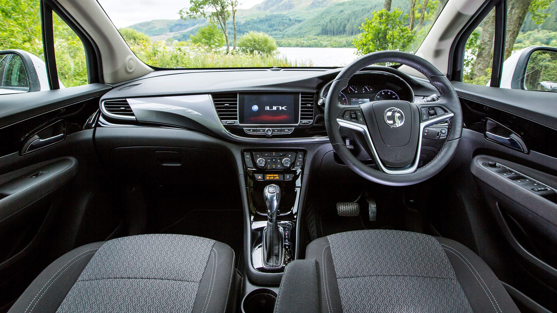 Vauxhall Mokka X Driving, Engines & Performance | Top Gear