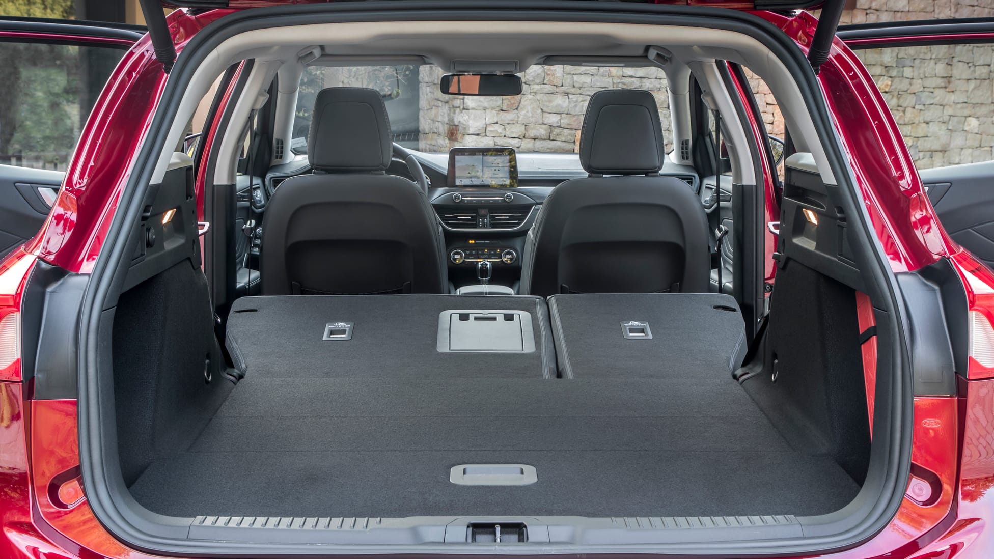 Ford Focus Estate Review 2025 | Top Gear