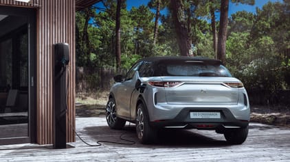 DS Crossback Review 2025 | Top Gear