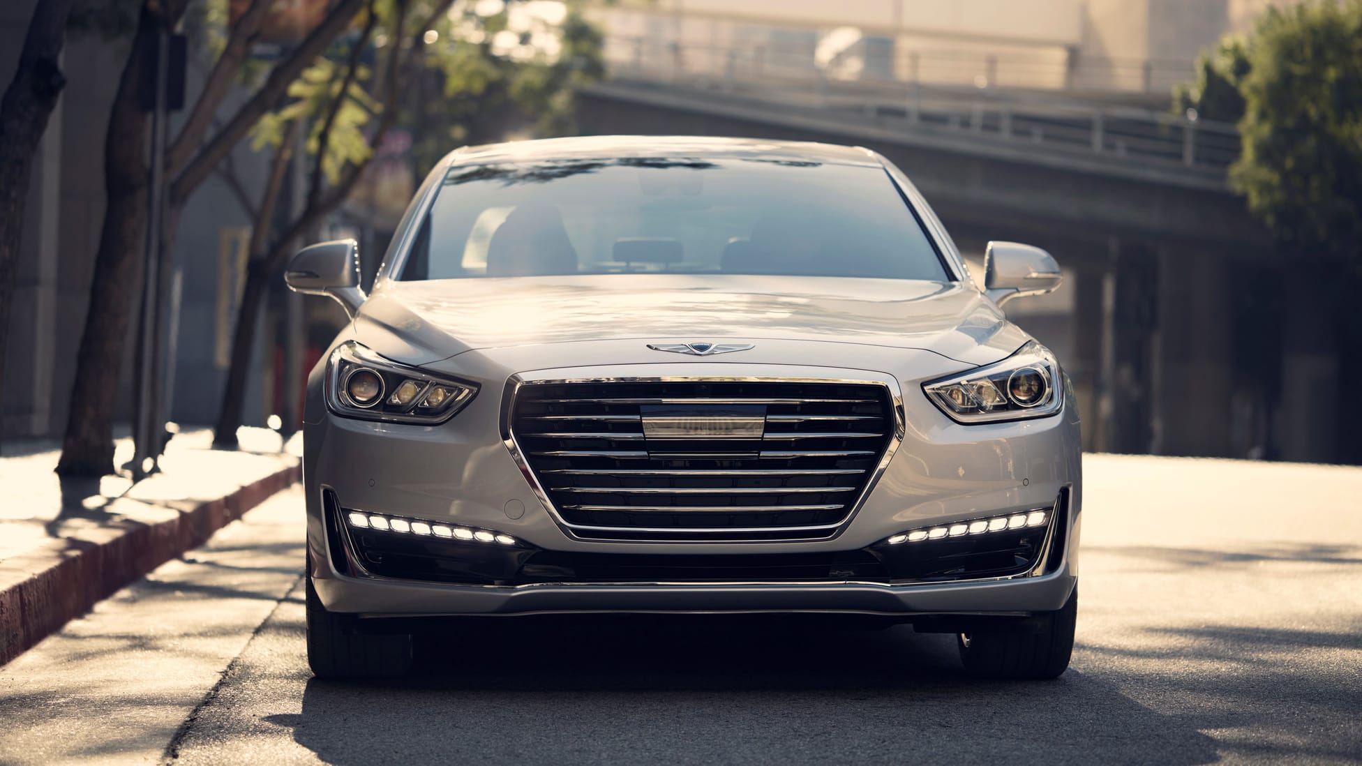 Genesis G90 Driving, Engines & Performance | Top Gear