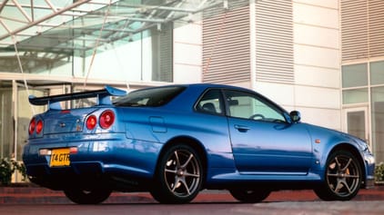 Nissan Skyline (R34) Interior Layout & Technology | Top Gear