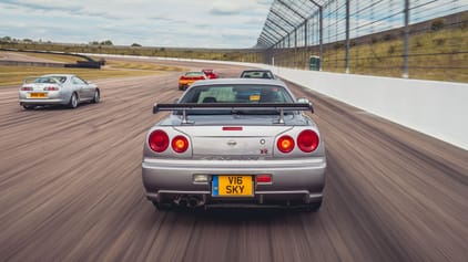 Nissan Skyline (R34) Interior Layout & Technology | Top Gear