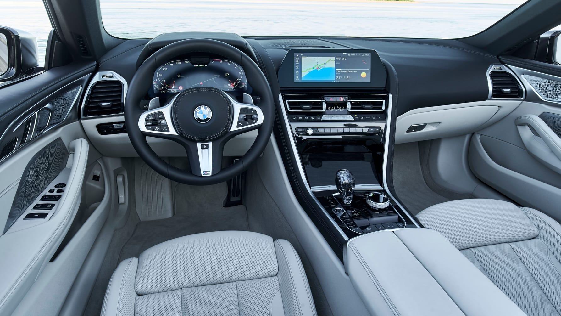 BMW 8 Series Convertible Interior Layout & Technology | Top Gear